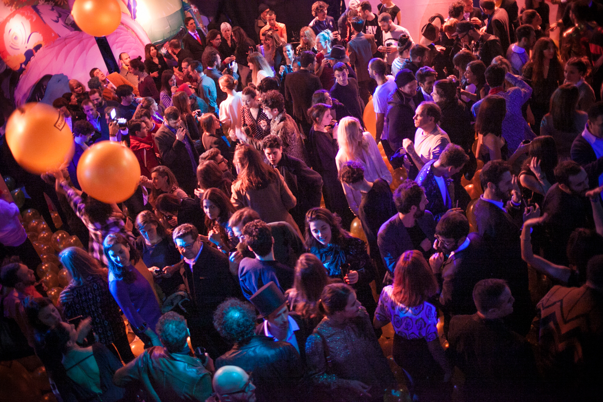 TOILETPAPER | ParideVitale